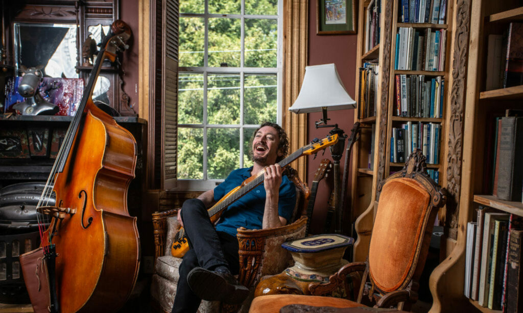 Dan Robbins Music – Any Bass, Any Style